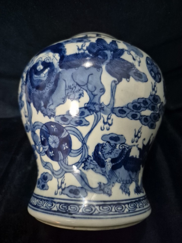Chinese blue & white temple jar signed on the base early 20th century 8 ...