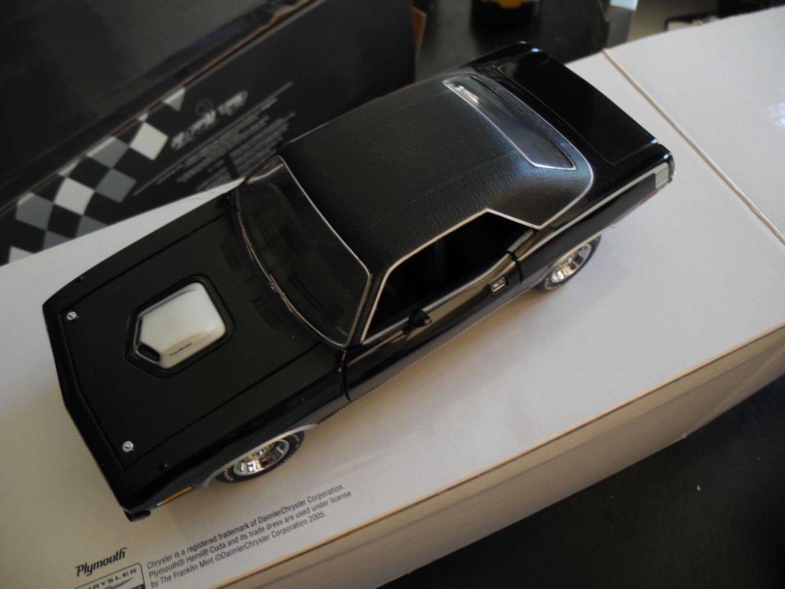 COLLECTOR's FIND Franklin Mint 1970 PLYMOUTH HEMI CUDA 1:24, NIB, 092/ ...