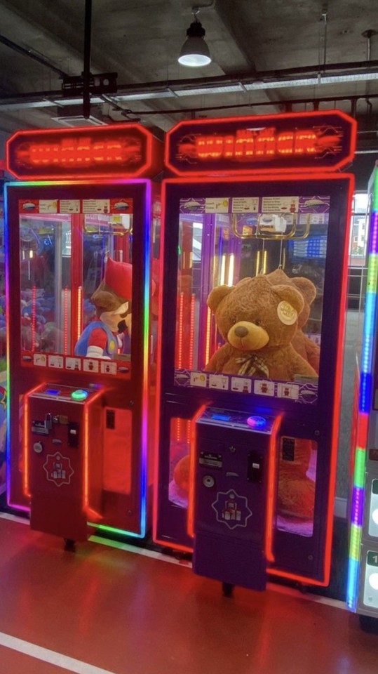 SKILL CUT WINNER! GIANT PRIZE AMUSEMENT MACHINE-CUT THE STRING TO WIN ...