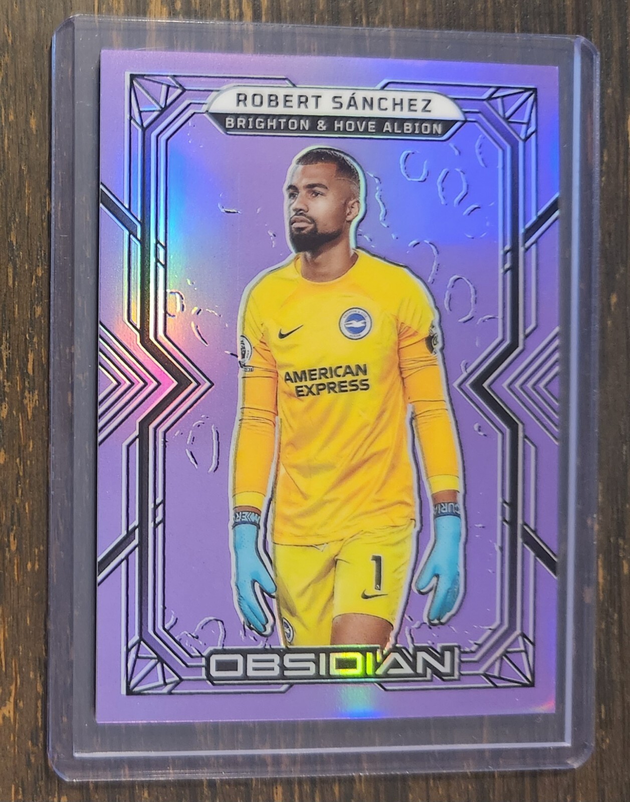 2022-23 Panini Obsidian - Electric Etch Purple Flood #31 Robert Sanchez ...