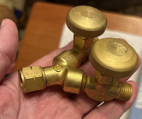Western Enterprises Valved Y Connector For Acetylene Gas Welding Lines ...