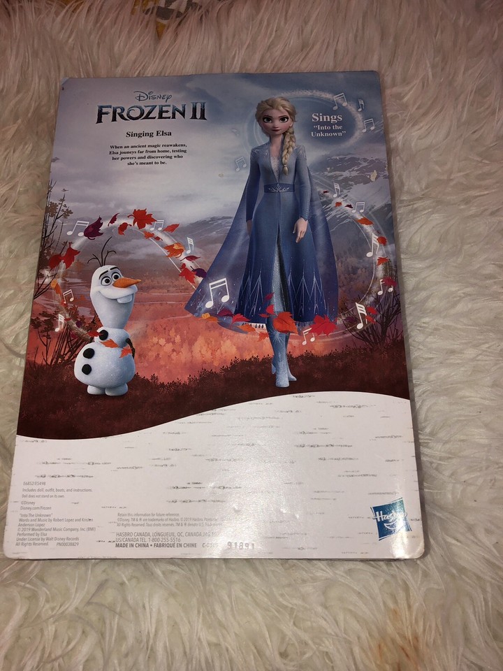 NEW Disney FROZEN II 2 ELSA 11" Singing Doll Into the Unknown Pose 2019 ...