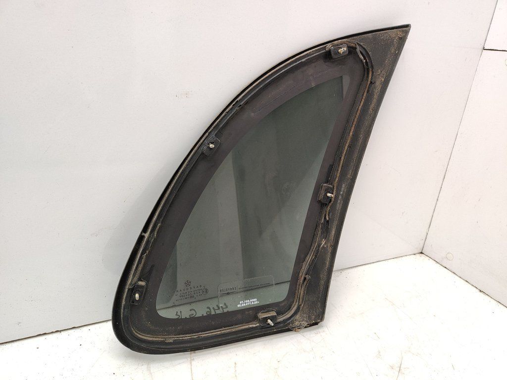 Chrysler PT Cruiser 2.0i 2001 Rear left side door vent window glass ...