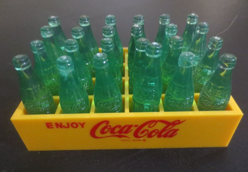 Enjoy Coca-Cola Yellow Plastic Case 3.5 x 2.25 inches 24 Green Plastic ...