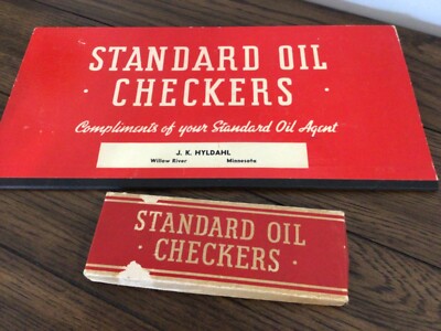 VINTAGE STANDARD OIL CHECKERS FULL SET Willow River, MN, HTF complete ...