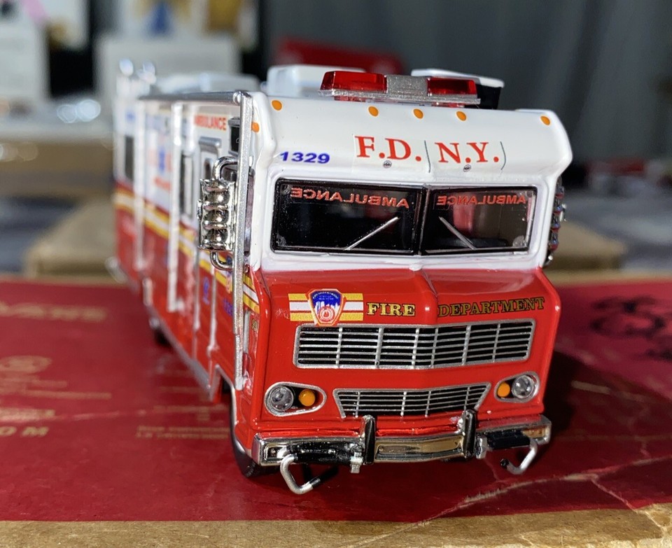 1-1 Kitbash 1/64 FDNY RESCUE AMBULANCE NEW YORK FIRE DEPARTMENT 1-1 Custom Made | eBay