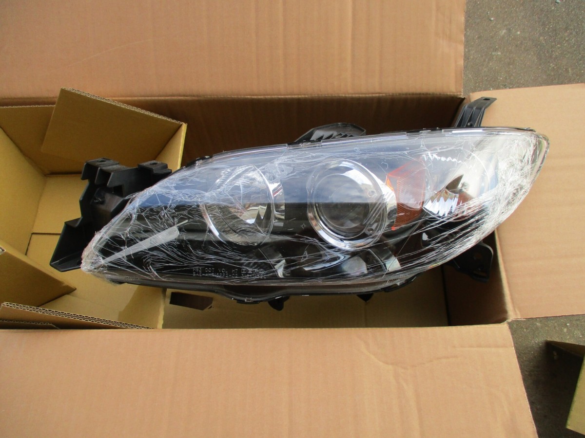 2006 Mazda 3 Headlight Assembly