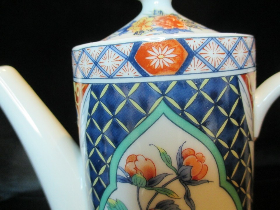 CHINESE DEMITASSE COFFEE POT 2 CUPS & SAUCERS MULTI COLORED FLOWERS ...