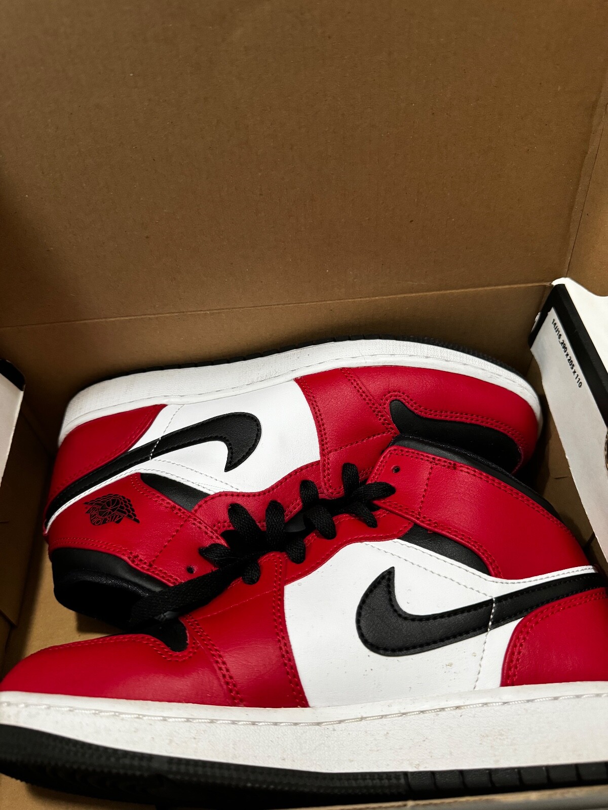 Size 6 - Jordan 1 Mid Chicago Black Toe 2020 - Gem