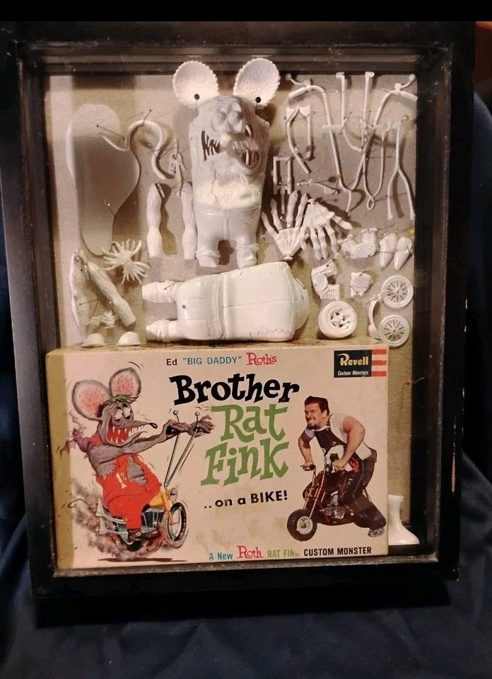 REVELL MODEL BROTHER RAT FINK ON A BIKE MODEL 1964 IN GLASS DISPLAY ...