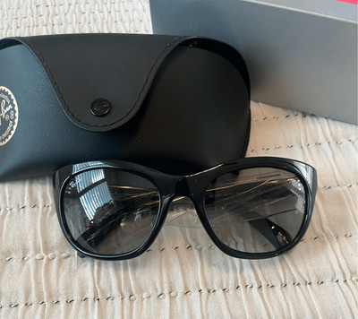 RAY-BAN RB 4216 601/11 BLACK/Light GREY SMOKE GRADIENT AUTHENTIC ...