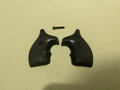 USED ROUGH UNCLE MIKES SMITH & WESSON J FRAME RUBBER GRIPS 59010 ROUND ...