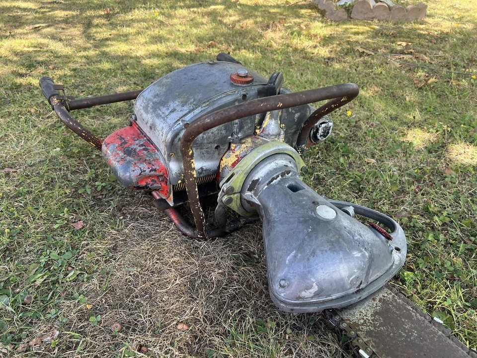 RARE Vintage Mercury Disston Kiekhaefer DA 211 2 man chainsaw Chain Saw ...