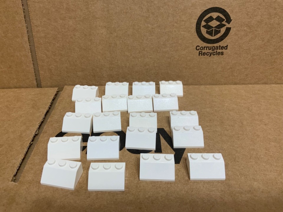 LEGO Parts - White Slope 45° 2x3 - No 3038 - QTY 20 | eBay