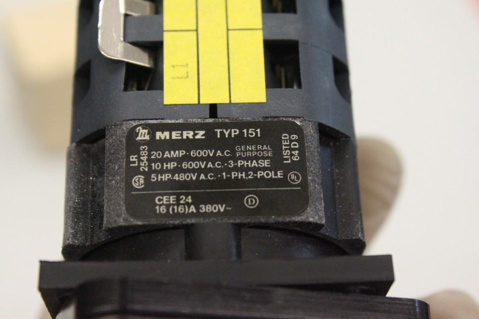 VYNCKIER Merz 151 1-0-2 Nockenschalter Drehschalter 092/151092200 OVP ...