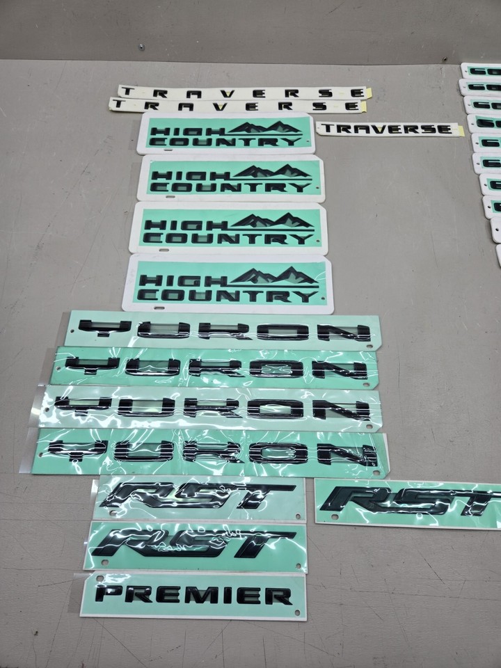 GM ORIGINAL OEM EMBLEMS MARKINGS RESELL HIGH COUNTRY SIERRA TAHOE YUKON ...
