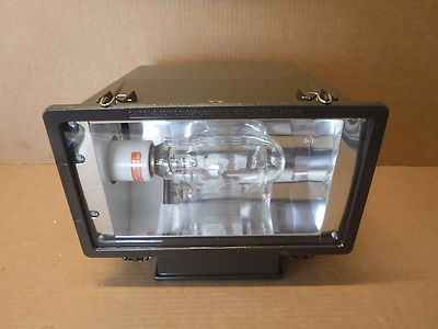 Hubbell Wall Flood Light MHS-0400H-268 Miniliter II 400W Industrial ...
