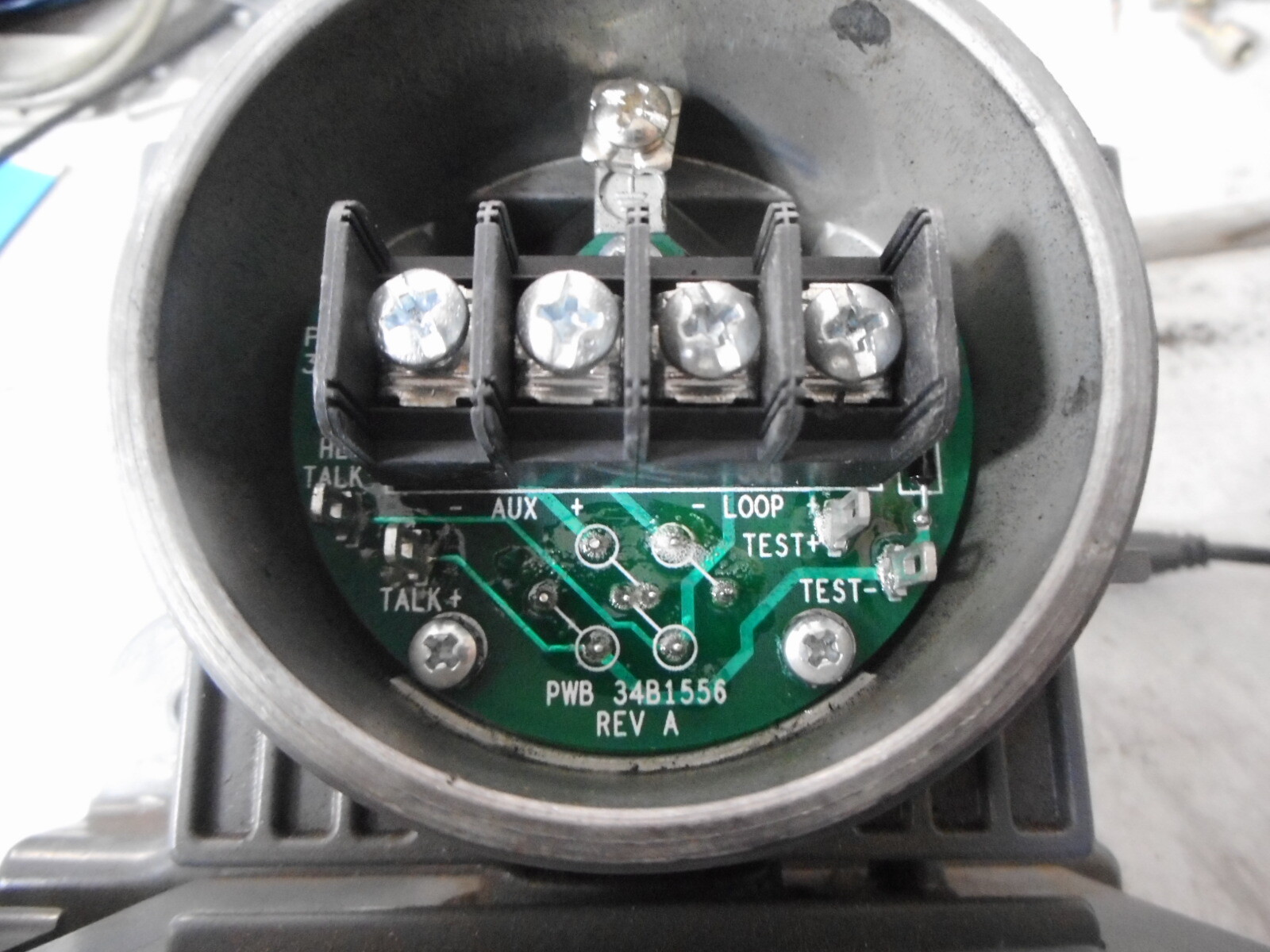 FISHER FIELDVUE DVC5000 VALVE POSITIONER CONTROLLER -- DVC5010 4-20MA ...