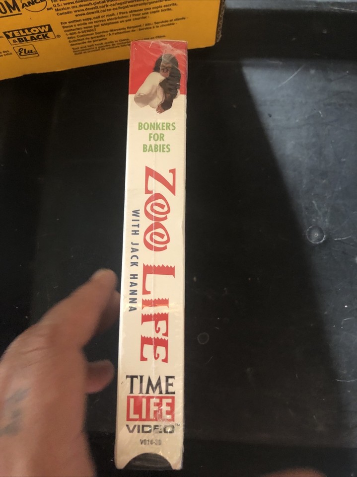 NEW/SEALED NATURE VHS - "ZOO LIFE WITH JACK HANNA - BONKERS FOR BABIES ...