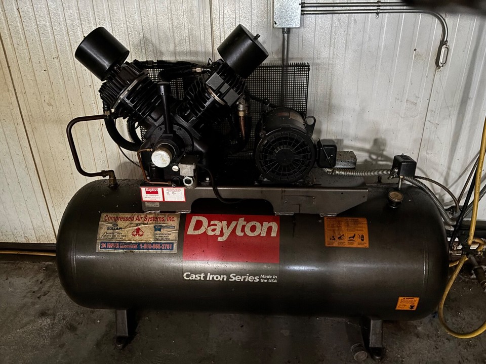 Dayton Doerr 3Z968A 2 Stage Reciprocating Piston Type Air Compressor ...