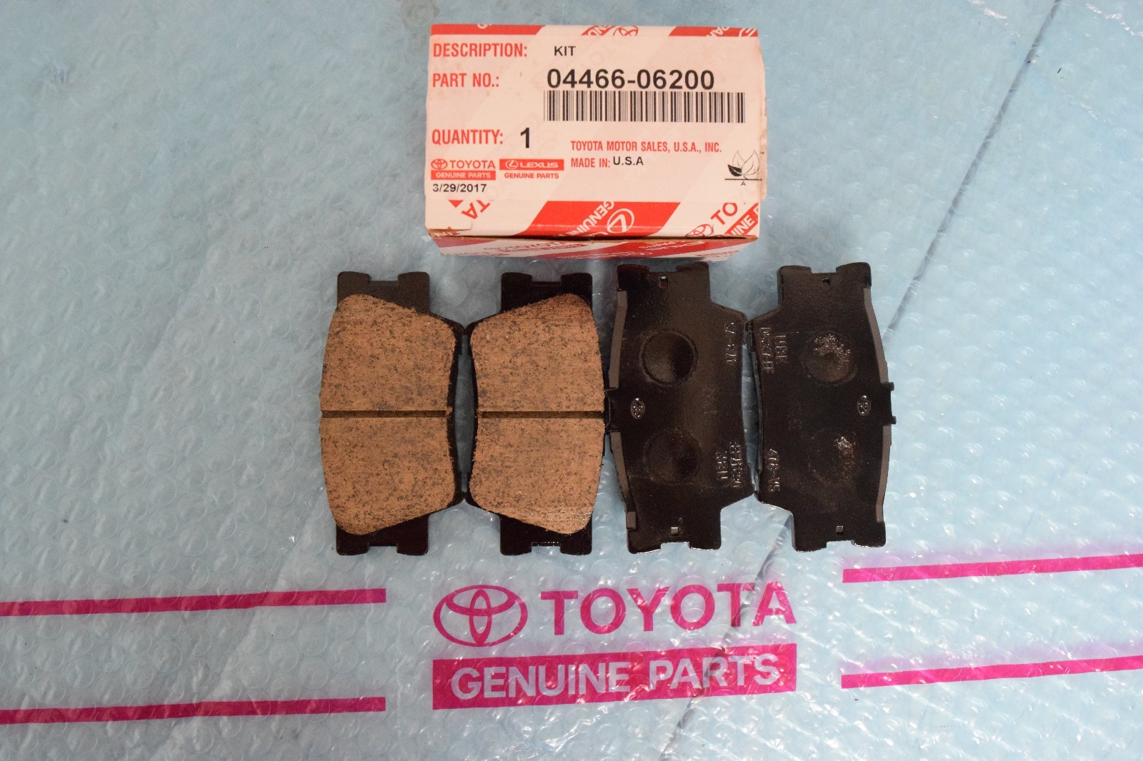 Genuine Toyota Camry Avalon 12-17 Rear Brake Pads 04466-06200 / ...