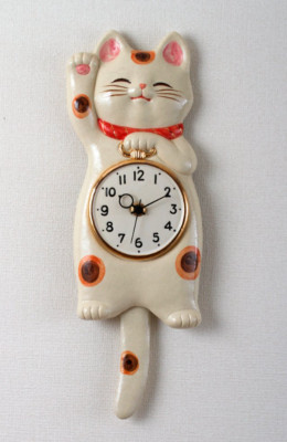 Japanese White Lucky Cat Maneki Neko Pendulum Wall Clock Pottery Seto ...