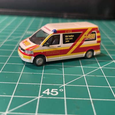Rietze HO Scale 1:87 Volkswagen German ASB Emergency Doctor Ambulance ...