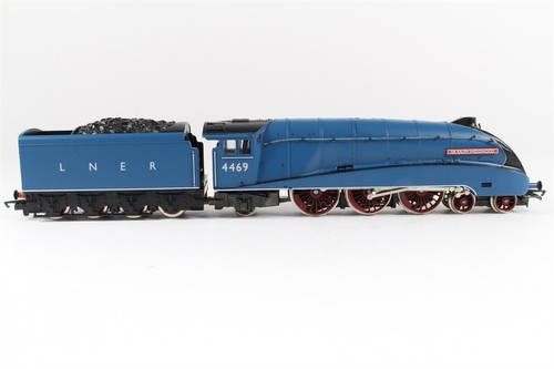 Hornby R328 LNER Class A4 4-6-2 4469 'Sir Ralph Wedgewood LNER Garter ...