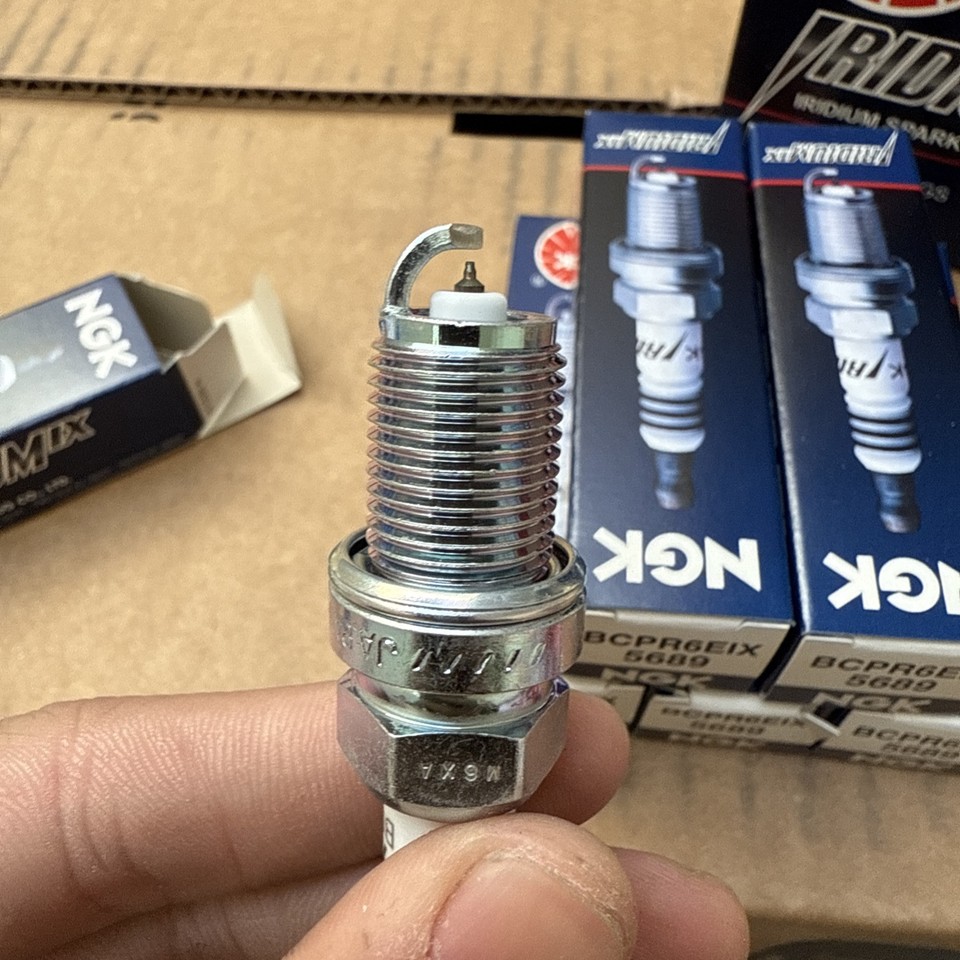 6 x NGK Iridium IX Spark Plug Set > BCPR6EIX > Supra Turbo- 7MGTE SAAB ...