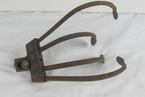 Vtg antique 4 tine hand pull cultivator claw hoe plow rake farm garden ...