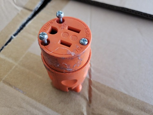 Leviton 15 Amp 125V 3 Wire Connectors Female Plug In Orange R51-515 | eBay