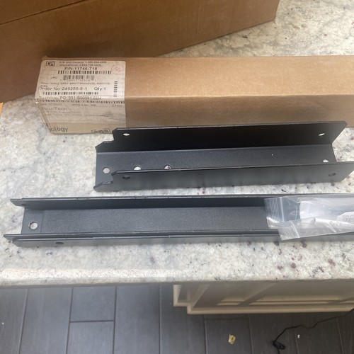 CPI 11746-718 Triangular Support Bracket for cable runway, Steel, Width ...