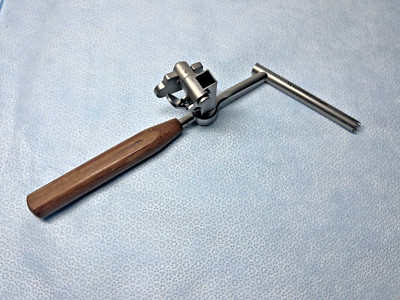 Symmetry Surgical 57-5694 Cervical Right Drill Guide Distractor | eBay