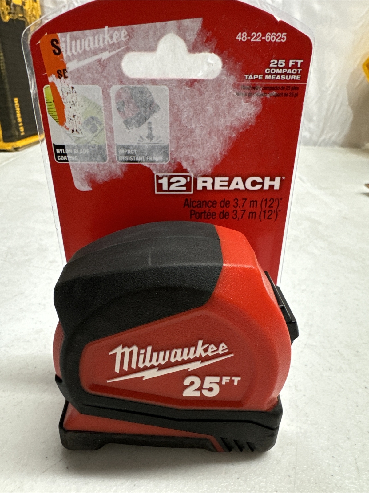 Milwaukee 25 ft Compact Measuring Tape - Red (48-22-6625) 731234417288 ...