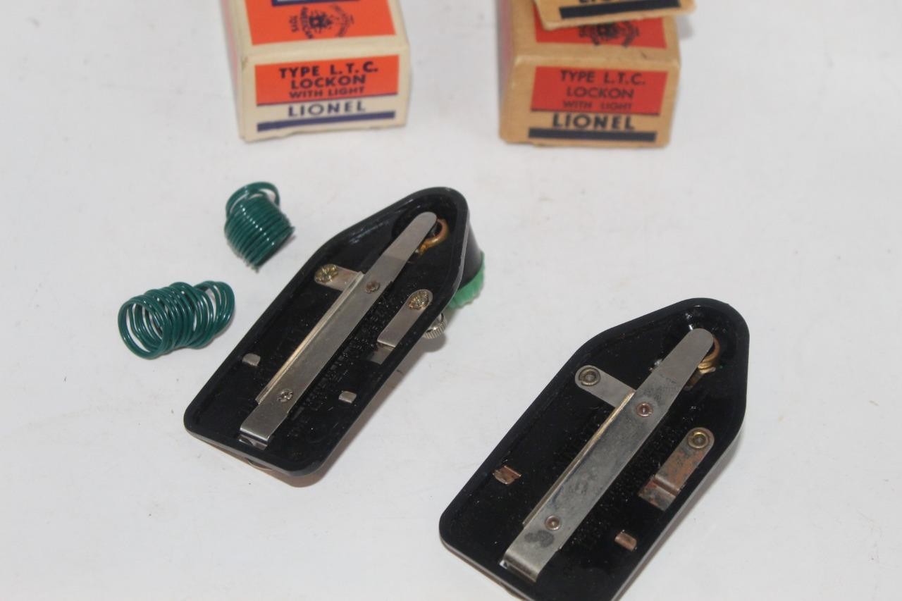 Lot of 2 Lionel LTC O Gauge Lighted Track Power Lockon with Boxes | eBay