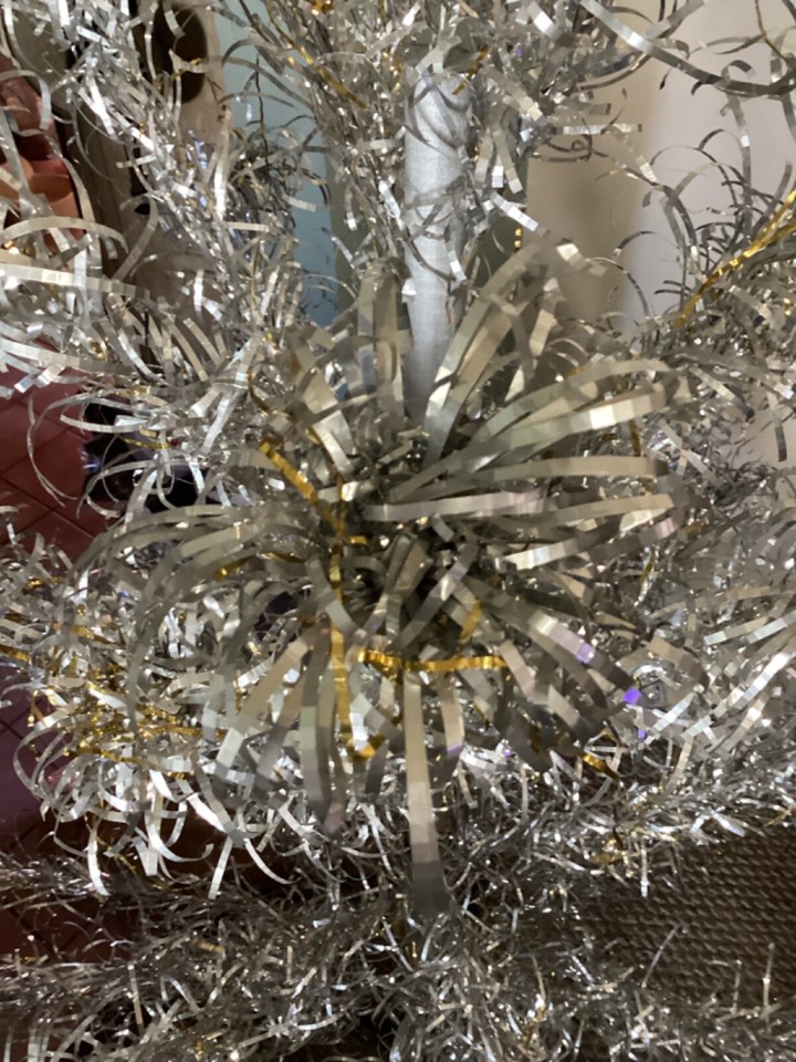 evergleam aluminum christmas tree 6 ft 43 branches with box Pom Pom | eBay