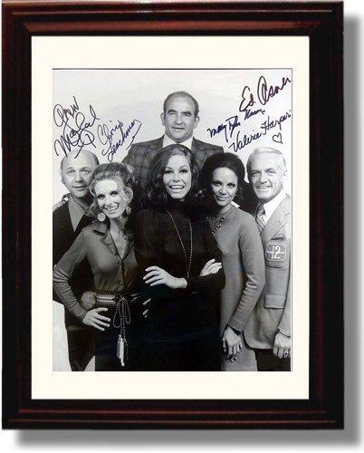 16x20 Framed Mary Tyler Moore Autograph Promo Print - Cast Signed | eBay