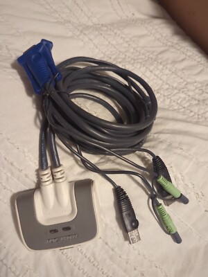 IOGEAR GCS632U 2-Port VGA USB Compact KVM Switch Box 881317000897| eBay