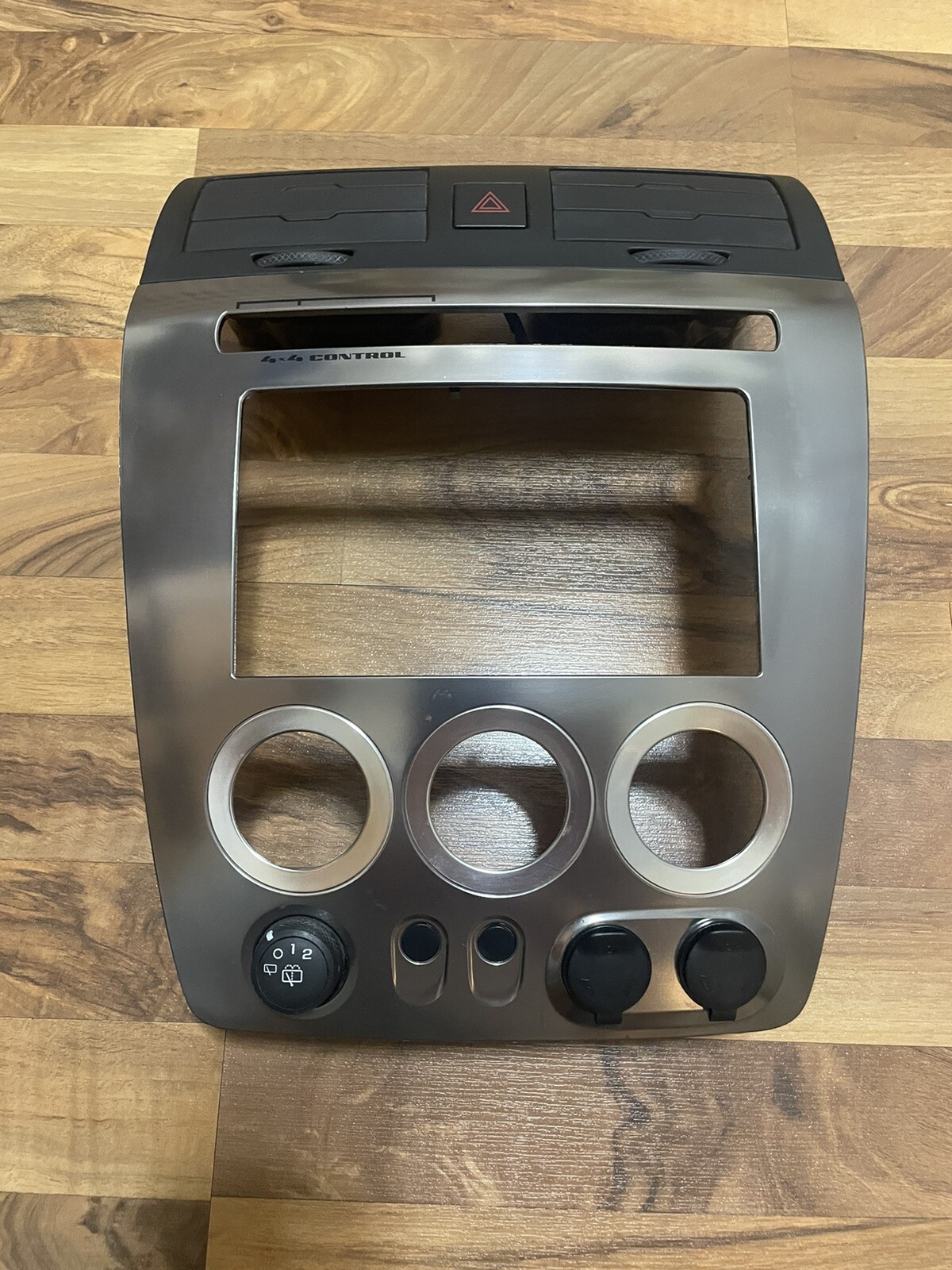 HUMMER H3 Center Console Dash Trim Bezel Surround With Air Vents 06 07 ...