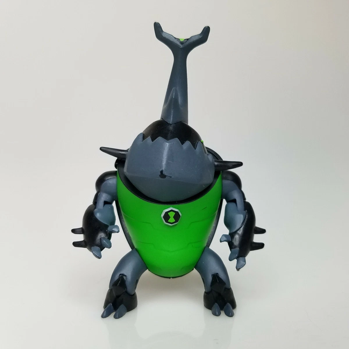 Ben 10 Omniverse Eatle