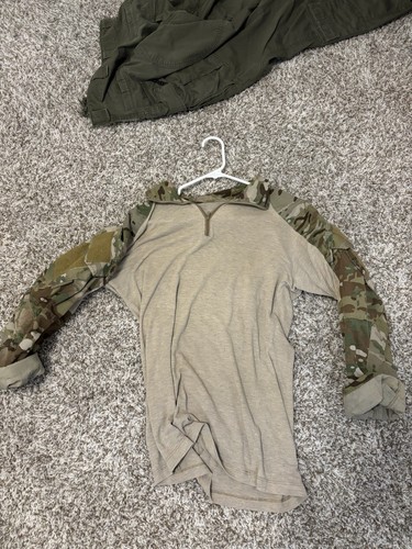 Crye Precision AOR2 G3 Combat Shirt Medium Regular Has Hole In The Back ...