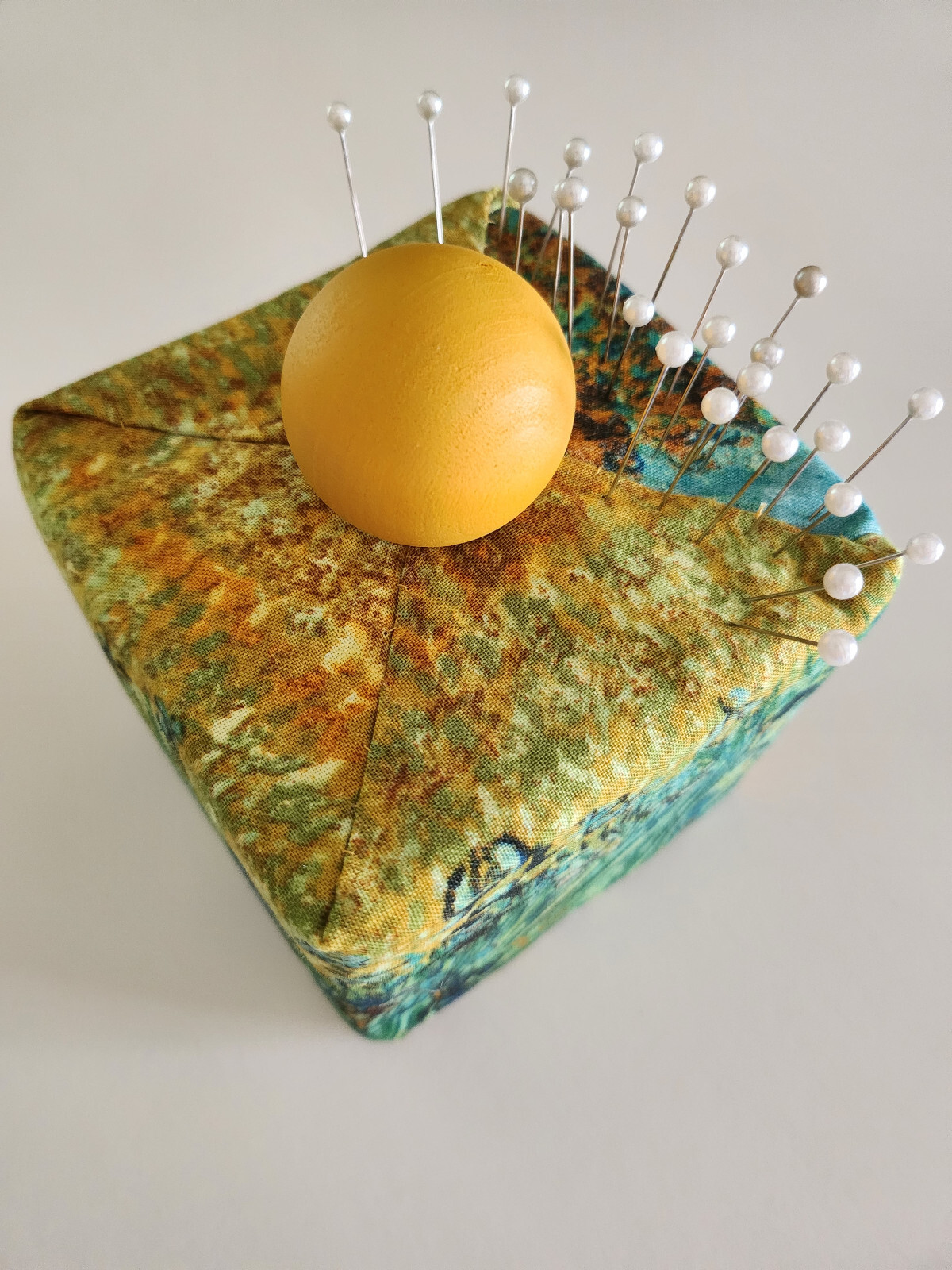 VINCENT VAN GOGH Cube Pin Cushion Handcrafted Cube Wood Handle Incl 25 pins NEW | eBay