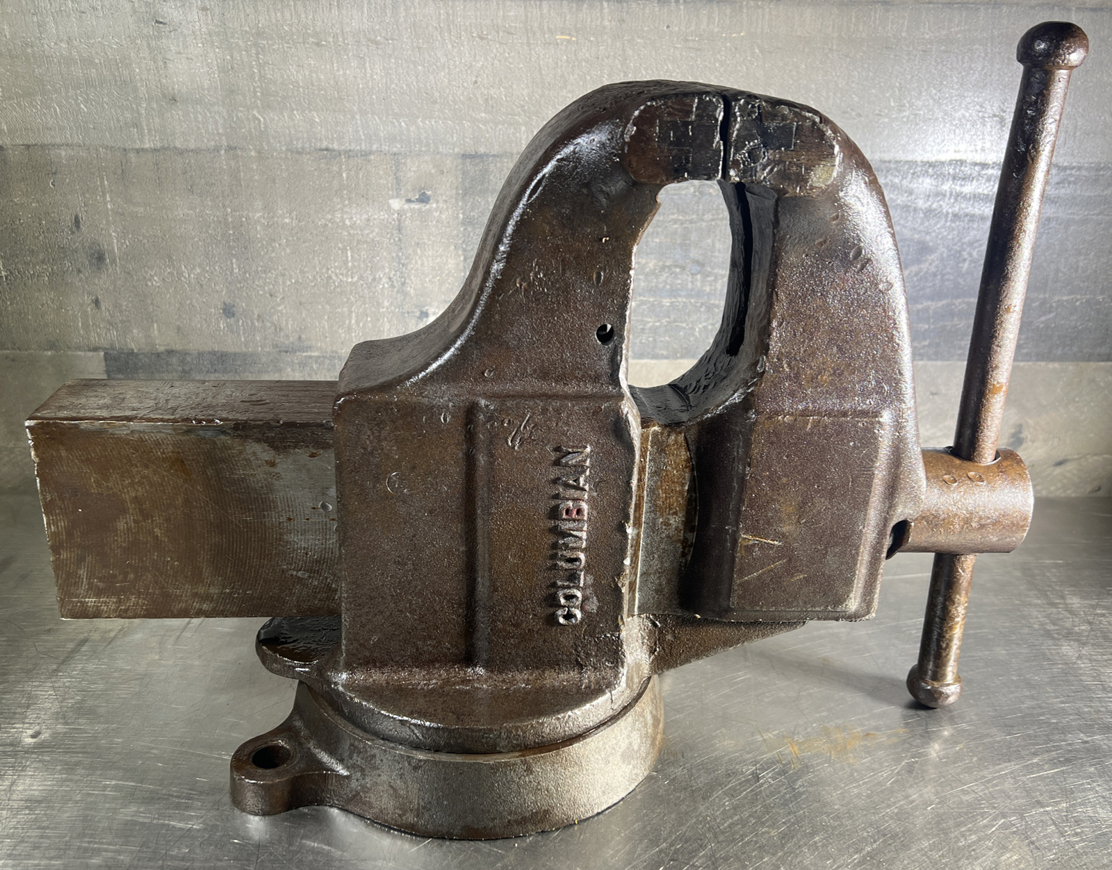 Vintage Columbian Swivel Bench Vise #204 1/2 4.5” Jaws. 58LBS | eBay