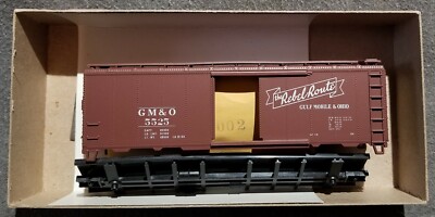 Athearn 140-5006 5006 GULF MOBILE OHIO 40' XM Boxcar GMO GM&O 5525 BLT ...