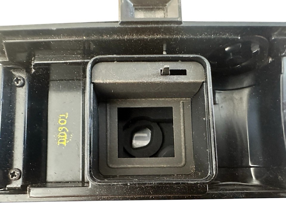 Kodak Pocket Instamatic 300 camera outfit boxed With Instructions Mint ...