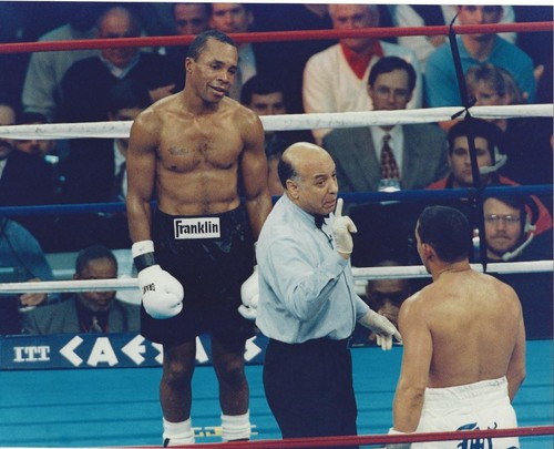 SUGAR RAY LEONARD vs HECTOR MACHO CAMACHO JOE CORTEZ 8X10 PHOTO BOXING ...