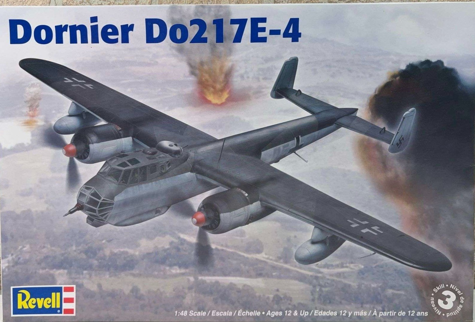 Revell Dornier Do217E-4 1/48 Scale Model Kit No. 85-5526 open box | eBay