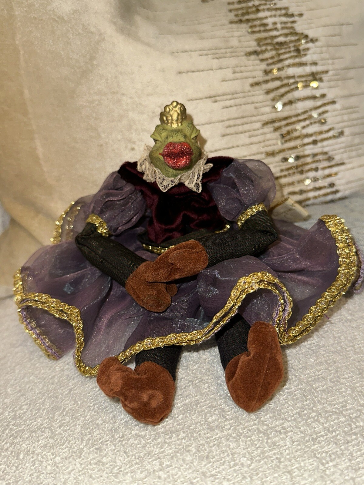 Katherine's Collection WAYNE M. KLESKI Kissing Queen Frog 8” | eBay