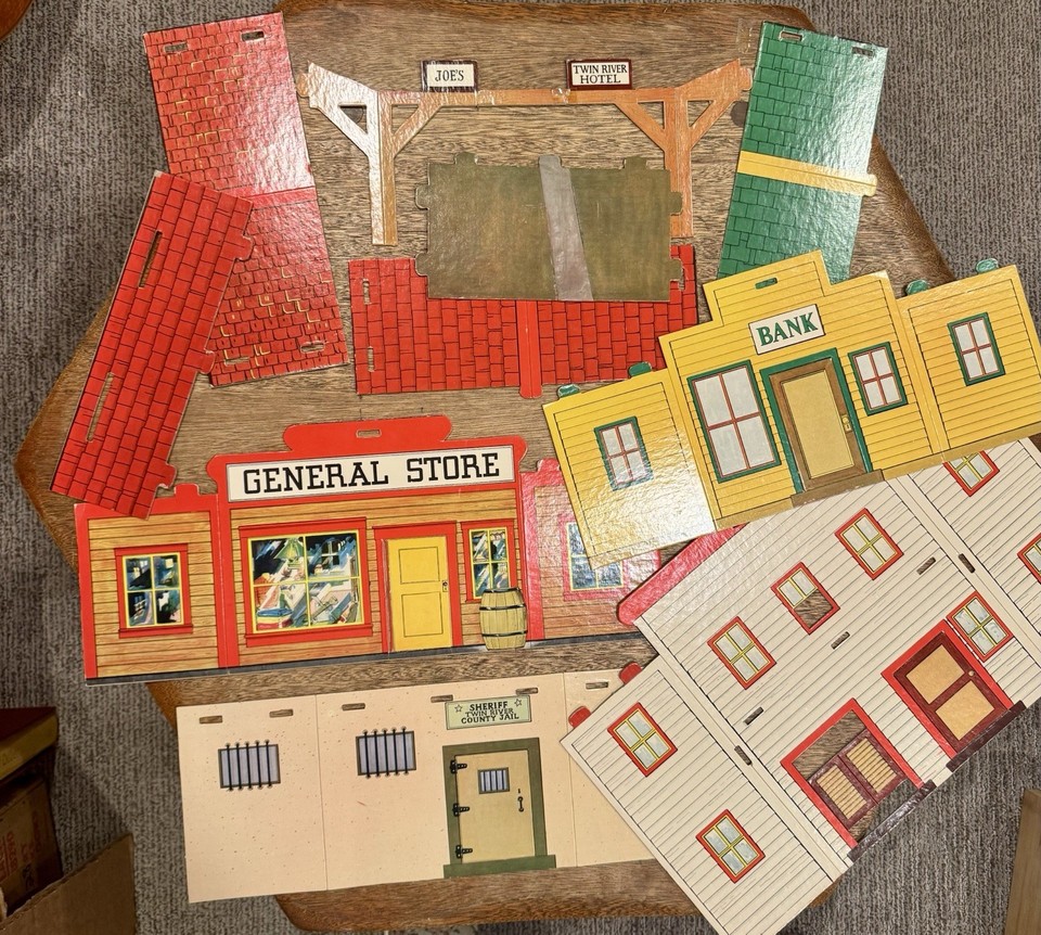 Vtg 1950s Milton Bradley HOPALONG CASSIDY Western Frontier Set PLAYSET ...