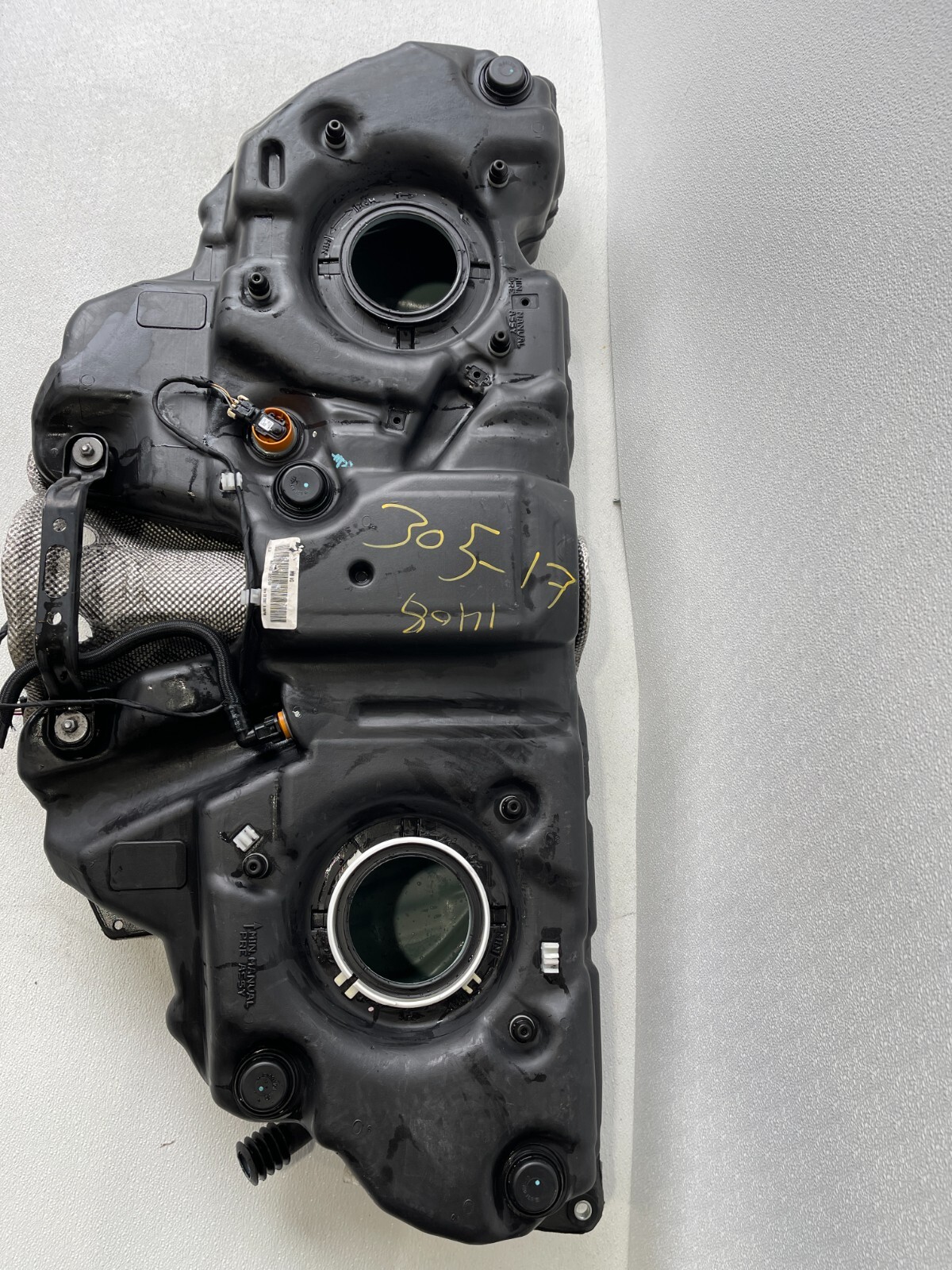 09-11 Mercedes W251 R350 M272 Fuel Gas Gasoline Tank Assembly ...